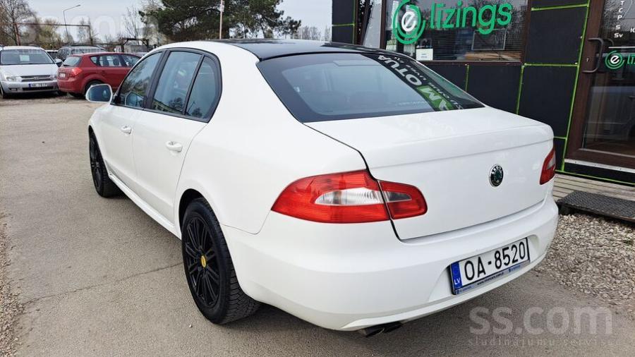 Balts Skoda SuperB 2012 Rīga, ar dzinēja tilpumu 2.00 L un nobraukumu 389 tūkst. km par 3900 €, foto 5 vietnē AUTOMOTO.COM.LV