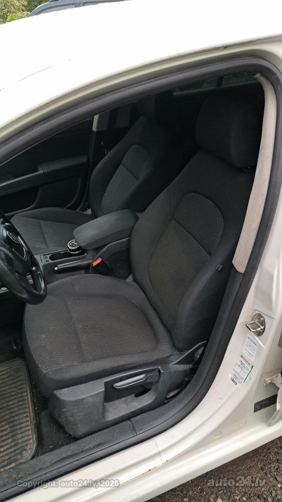 Balts Skoda SuperB 2012 Tallina, ar dzinēja tilpumu 2.00 L un nobraukumu 0 tūkst. km par 2000 €, foto 11 vietnē AUTOMOTO.COM.LV