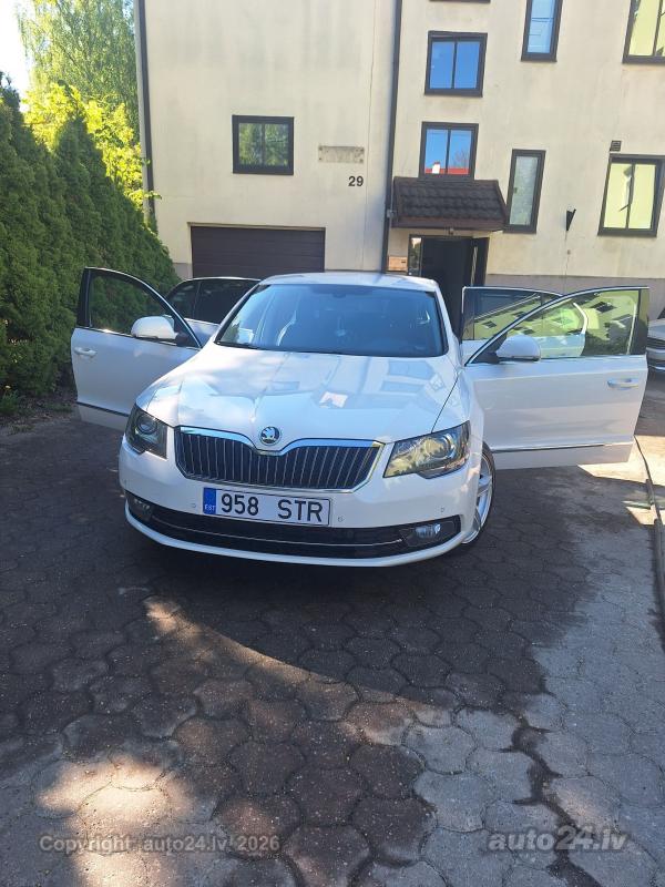 White Skoda SuperB 2013 in Tallinn, with an engine capacity of 2.00 L and mileage of 295 thousand km for 7100 €, photo 1 on AUTOMOTO.COM.LV