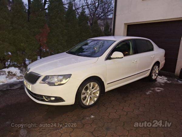 White Skoda SuperB 2013 in Tallinn, with an engine capacity of 2.00 L and mileage of 295 thousand km for 7100 €, photo 3 on AUTOMOTO.COM.LV