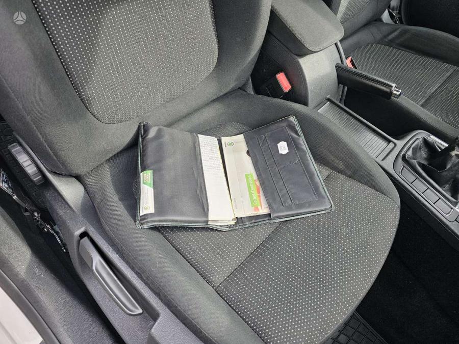 Balts Skoda SuperB 2013 Tauragė, ar dzinēja tilpumu 1.60 L un nobraukumu 282 tūkst. km par 3900 €, foto 20 vietnē AUTOMOTO.COM.LV