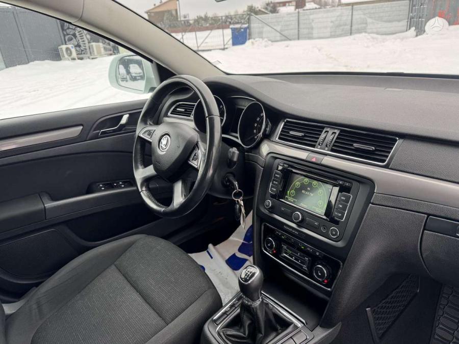 Balts Skoda SuperB 2014 Kauņa, ar dzinēja tilpumu 2.00 L un nobraukumu 280 tūkst. km par 5750 €, foto 12 vietnē AUTOMOTO.COM.LV