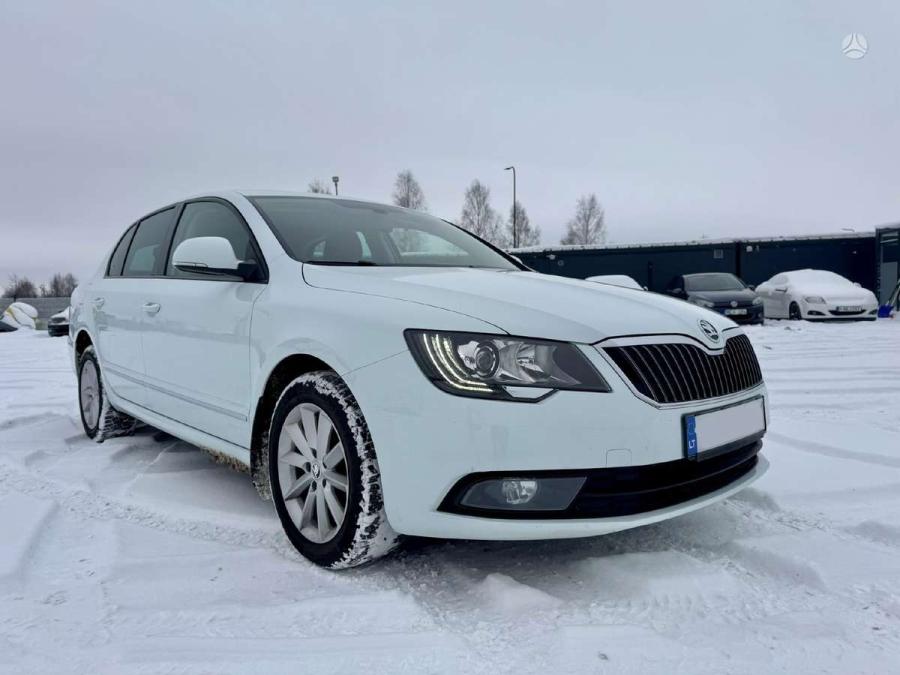 Balts Skoda SuperB 2014 Kauņa, ar dzinēja tilpumu 2.00 L un nobraukumu 280 tūkst. km par 5750 €, foto 15 vietnē AUTOMOTO.COM.LV