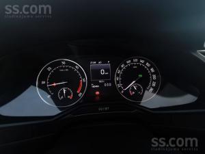 White Skoda SuperB 2015 in Riga, with an engine capacity of 2.00 L and mileage of 180 thousand km for 12800 €, photo 10 on AUTOMOTO.COM.LV