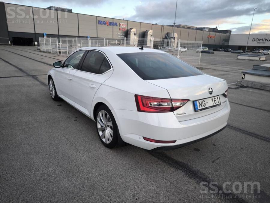 White Skoda SuperB 2015 in Riga, with an engine capacity of 2.00 L and mileage of 180 thousand km for 12800 €, photo 13 on AUTOMOTO.COM.LV