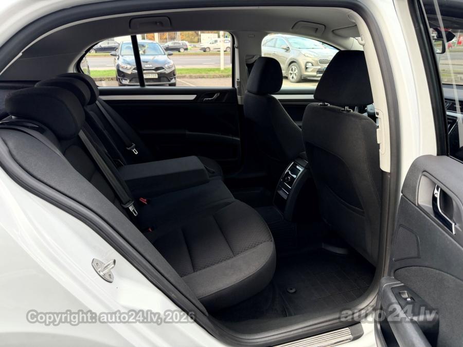 Balts Skoda SuperB 2015 Tallina, ar dzinēja tilpumu 1.80 L un nobraukumu 199 tūkst. km par 5900 €, foto 6 vietnē AUTOMOTO.COM.LV
