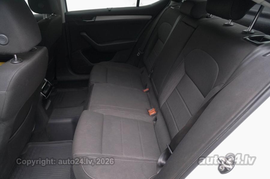White Skoda SuperB 2016 in Tallinn, with an engine capacity of 1.40 L and mileage of 246 thousand km for 7990 €, photo 11 on AUTOMOTO.COM.LV