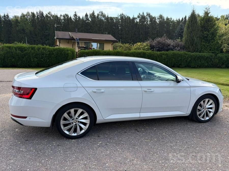 Balts Skoda SuperB 2016 Limbaži, ar dzinēja tilpumu 2.00 L un nobraukumu 235 tūkst. km par 10990 €, foto 8 vietnē AUTOMOTO.COM.LV