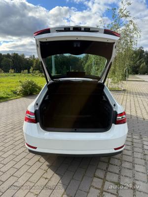Balts Skoda SuperB 2018 Veru, ar dzinēja tilpumu 2.00 L un nobraukumu 155 tūkst. km par 20900 €, foto 25 vietnē AUTOMOTO.COM.LV