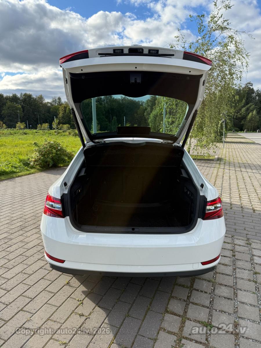 Balts Skoda SuperB 2018 Veru, ar dzinēja tilpumu 2.00 L un nobraukumu 155 tūkst. km par 20900 €, foto 25 vietnē AUTOMOTO.COM.LV