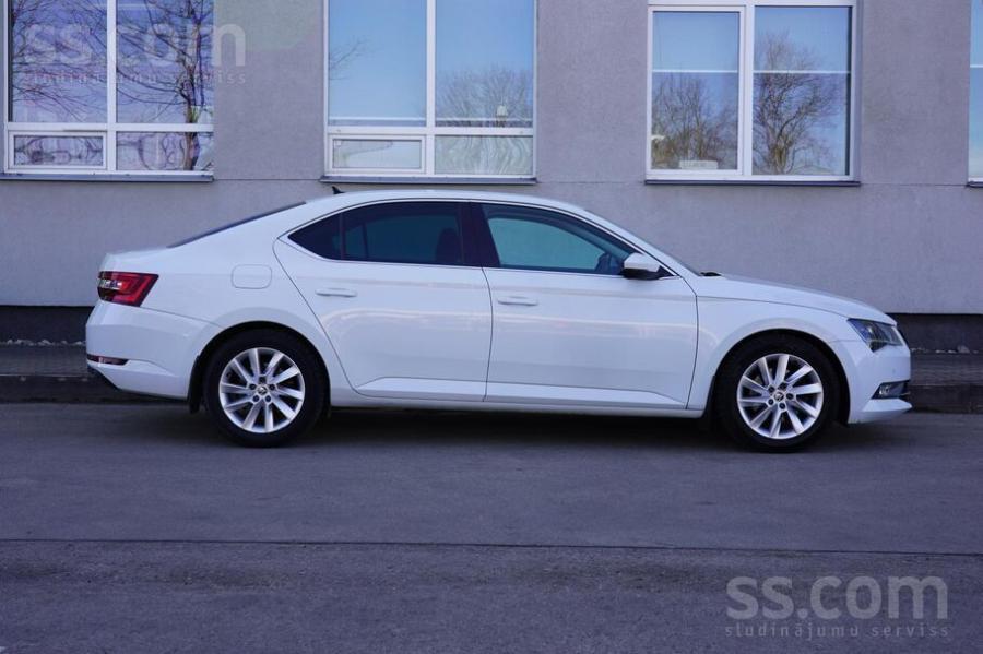 Balts Skoda SuperB 2019 Rīga, ar dzinēja tilpumu 2.00 L un nobraukumu 167 tūkst. km par 11995 €, foto 4 vietnē AUTOMOTO.COM.LV