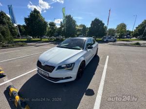 Balts Skoda SuperB 2019 Tallina, ar dzinēja tilpumu 2.00 L un nobraukumu 278 tūkst. km par 13750 €, foto 4 vietnē AUTOMOTO.COM.LV