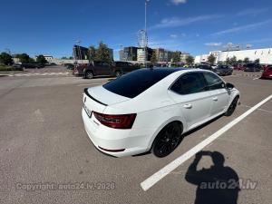 Balts Skoda SuperB 2019 Tallina, ar dzinēja tilpumu 2.00 L un nobraukumu 278 tūkst. km par 13750 €, foto 6 vietnē AUTOMOTO.COM.LV