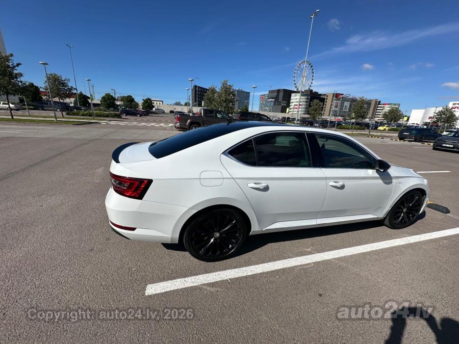 Balts Skoda SuperB 2019 Tallina, ar dzinēja tilpumu 2.00 L un nobraukumu 278 tūkst. km par 13750 €, foto 8 vietnē AUTOMOTO.COM.LV