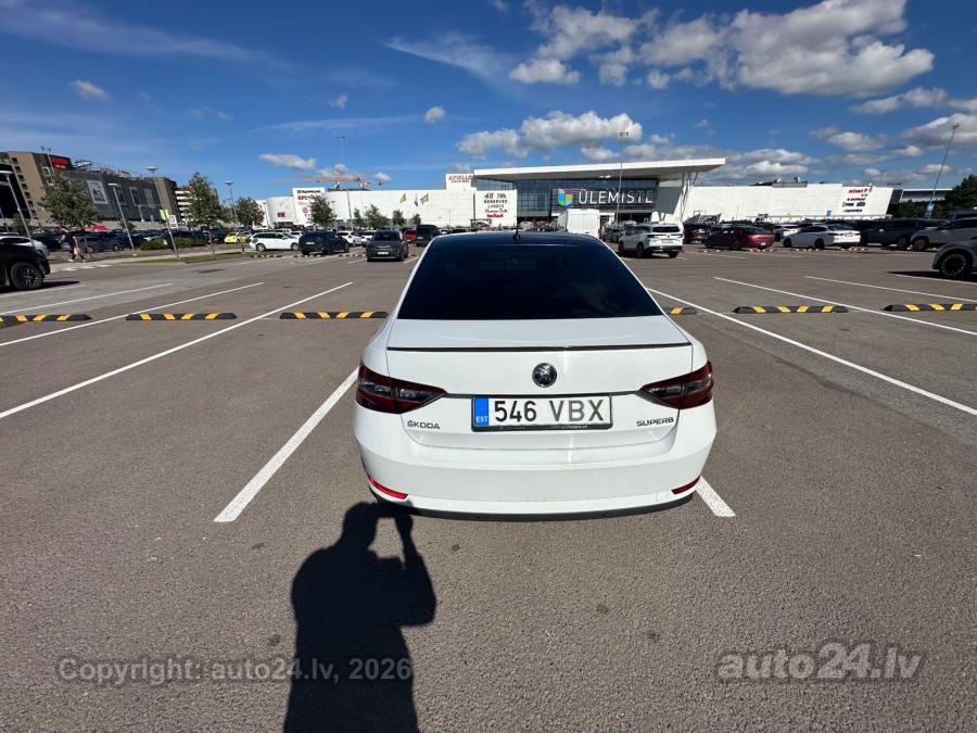Balts Skoda SuperB 2019 Tallina, ar dzinēja tilpumu 2.00 L un nobraukumu 278 tūkst. km par 13750 €, foto 9 vietnē AUTOMOTO.COM.LV