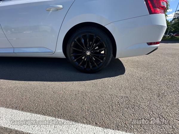 White Skoda SuperB 2019 in Tallinn, with an engine capacity of 2.00 L and mileage of 278 thousand km for 13750 €, photo 9 on AUTOMOTO.COM.LV