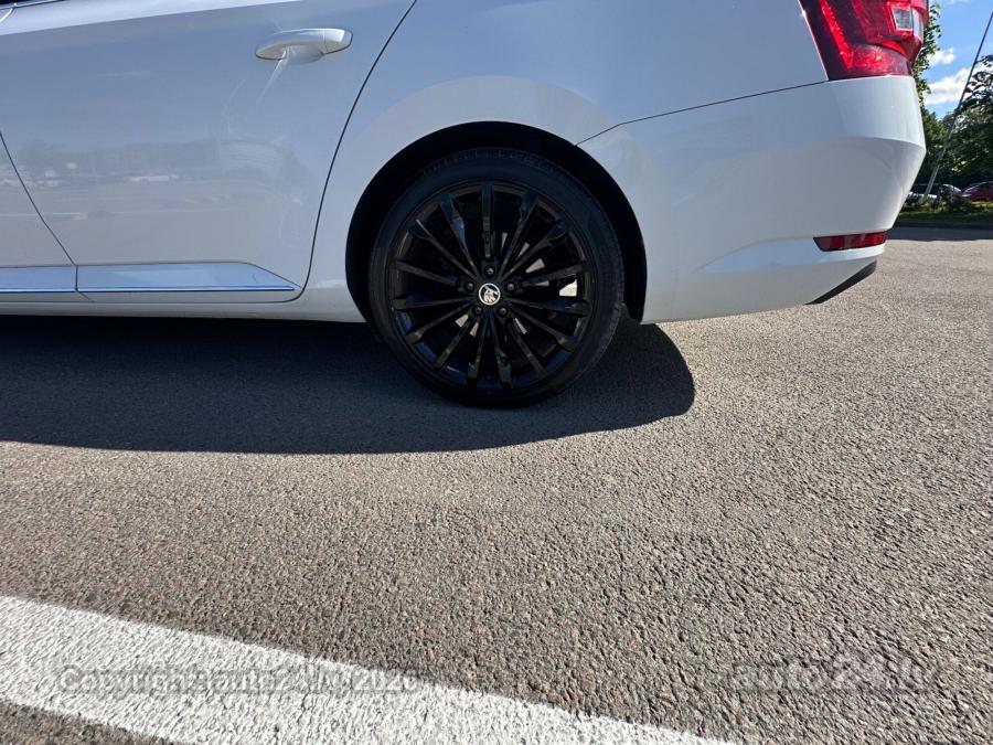 Balts Skoda SuperB 2019 Tallina, ar dzinēja tilpumu 2.00 L un nobraukumu 278 tūkst. km par 13750 €, foto 10 vietnē AUTOMOTO.COM.LV