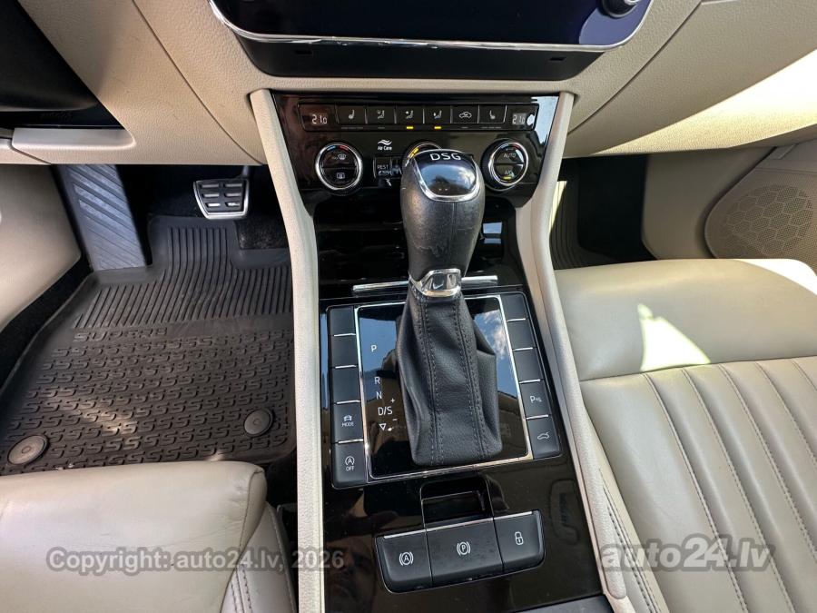 Balts Skoda SuperB 2019 Tallina, ar dzinēja tilpumu 2.00 L un nobraukumu 278 tūkst. km par 13750 €, foto 12 vietnē AUTOMOTO.COM.LV