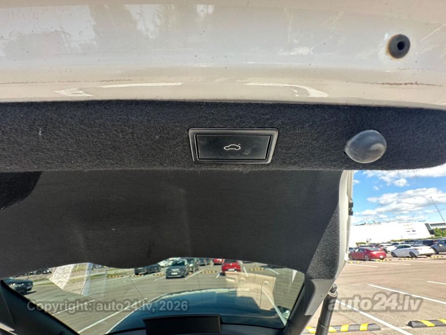 Balts Skoda SuperB 2019 Tallina, ar dzinēja tilpumu 2.00 L un nobraukumu 278 tūkst. km par 13750 €, foto 26 vietnē AUTOMOTO.COM.LV