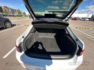 Balts Skoda SuperB 2019 Tallina, ar dzinēja tilpumu 2.00 L un nobraukumu 278 tūkst. km par 13750 €, foto 27 vietnē AUTOMOTO.COM.LV
