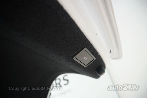 Balts Skoda SuperB 2019 Tallina, ar dzinēja tilpumu 2.00 L un nobraukumu 208 tūkst. km par 16900 €, foto 7 vietnē AUTOMOTO.COM.LV