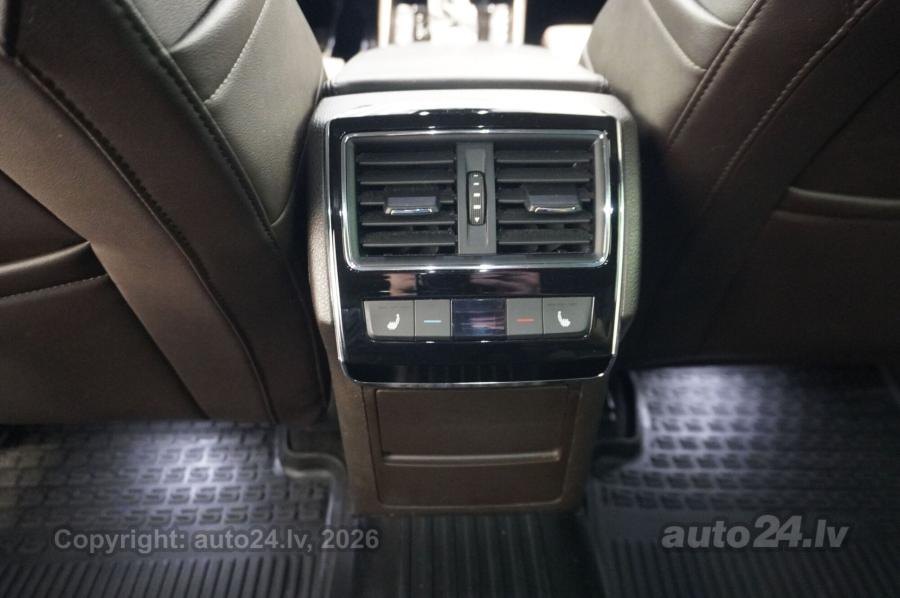 Balts Skoda SuperB 2019 Tallina, ar dzinēja tilpumu 2.00 L un nobraukumu 208 tūkst. km par 16900 €, foto 11 vietnē AUTOMOTO.COM.LV