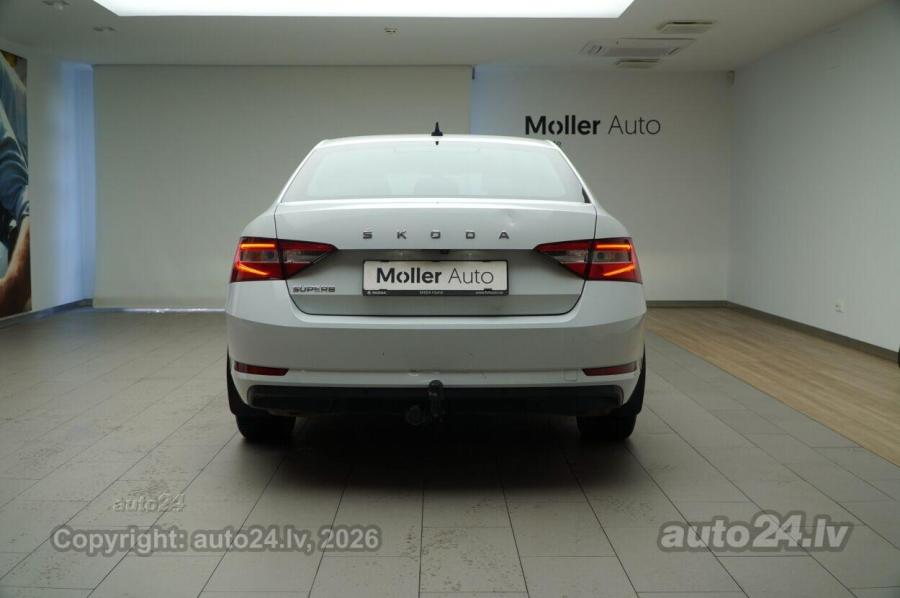 Balts Skoda SuperB 2020 Tallina, ar dzinēja tilpumu 2.00 L un nobraukumu 116 tūkst. km par 19900 €, foto 5 vietnē AUTOMOTO.COM.LV
