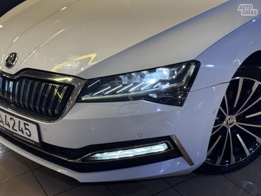 White Skoda SuperB 2020 in Avizieniai, with an engine capacity of 1.40 L and mileage of 146 thousand km for 18650 €, photo 4 on AUTOMOTO.COM.LV