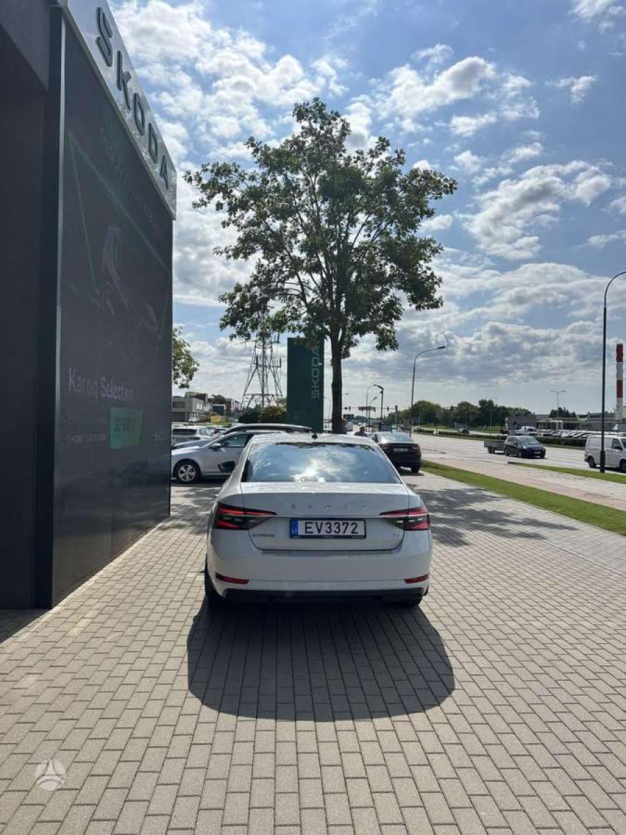 White Skoda SuperB 2020 in Klaipeda, with an engine capacity of 1.40 L and mileage of 75 thousand km for 21800 €, photo 5 on AUTOMOTO.COM.LV