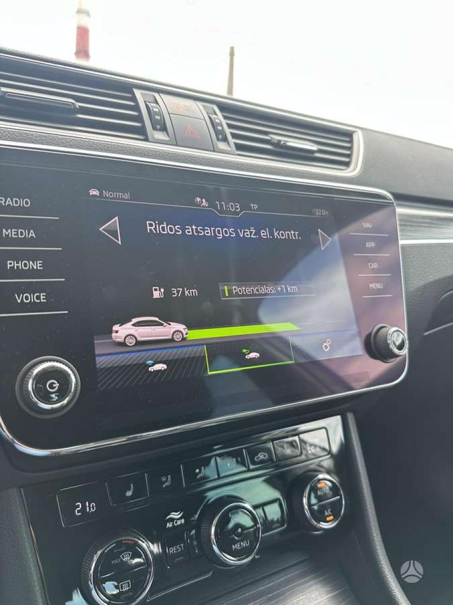 White Skoda SuperB 2020 in Klaipeda, with an engine capacity of 1.40 L and mileage of 75 thousand km for 21800 €, photo 35 on AUTOMOTO.COM.LV