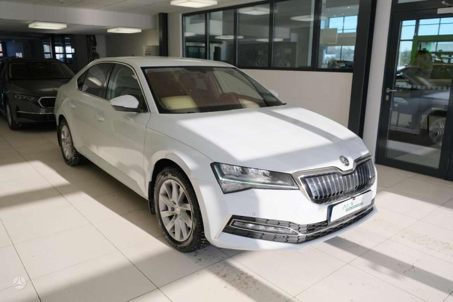 White Skoda SuperB 2021 in Vilnius, with an engine capacity of 1.40 L and mileage of 85 thousand km for 20900 €, photo 3 on AUTOMOTO.COM.LV