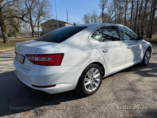 White Skoda SuperB 2021 in Haapsalu, with an engine capacity of 2.00 L and mileage of 135 thousand km for 19000 €, photo 3 on AUTOMOTO.COM.LV