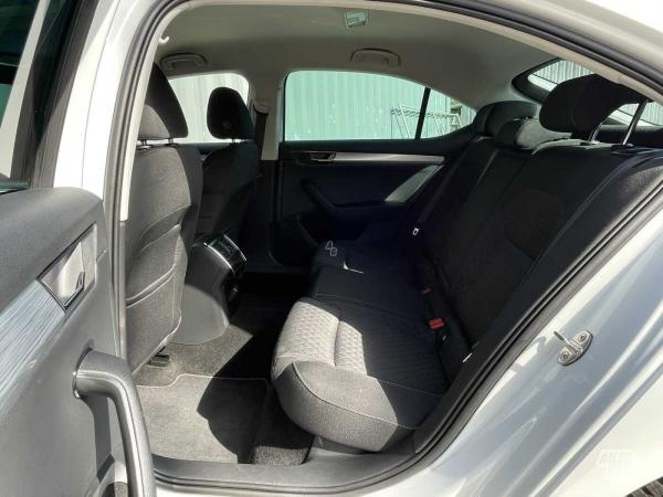 Balts Skoda SuperB 2021 Viļņa, ar dzinēja tilpumu 1.40 L un nobraukumu 112 tūkst. km par 17500 €, foto 7 vietnē AUTOMOTO.COM.LV