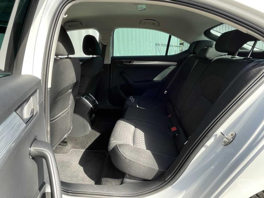 White Skoda SuperB 2021 in Vilnius, with an engine capacity of 1.40 L and mileage of 112 thousand km for 17500 €, photo 8 on AUTOMOTO.COM.LV