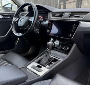 White Skoda SuperB 2022 in Kaunas, with an engine capacity of 1.97 L and mileage of 290 thousand km for 12999 €, photo 14 on AUTOMOTO.COM.LV