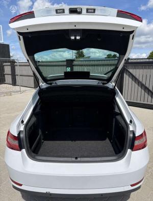 White Skoda SuperB 2022 in Kaunas, with an engine capacity of 1.97 L and mileage of 290 thousand km for 12999 €, photo 23 on AUTOMOTO.COM.LV
