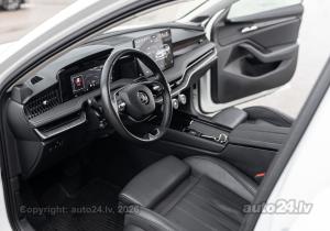 White Skoda SuperB 2024 in Tallinn, with an engine capacity of 2.00 L and mileage of 115 thousand km for 34900 €, photo 8 on AUTOMOTO.COM.LV