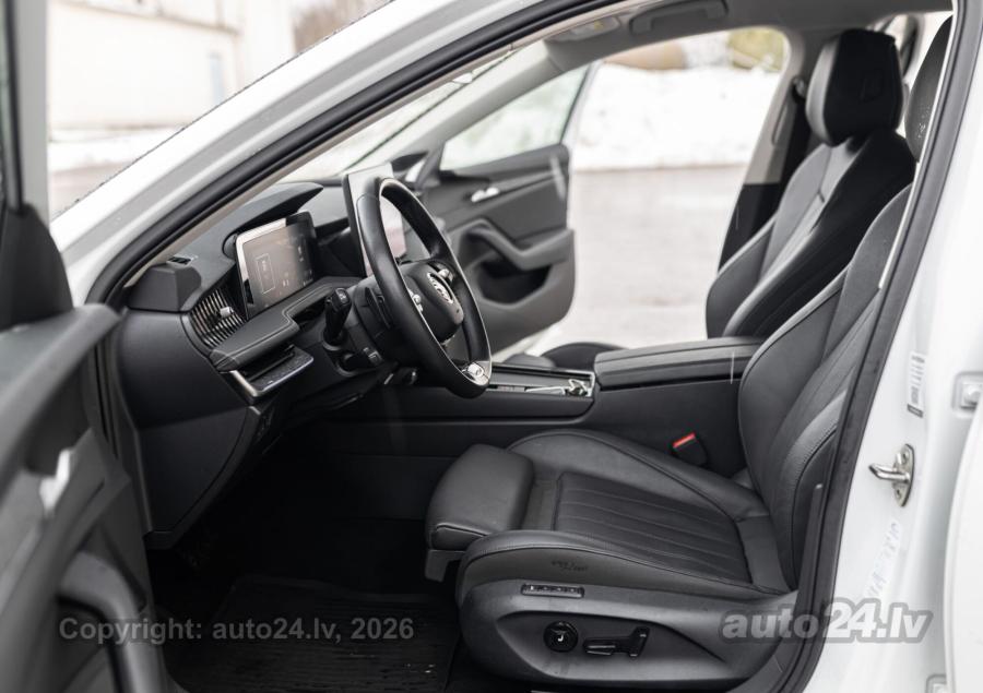 White Skoda SuperB 2024 in Tallinn, with an engine capacity of 2.00 L and mileage of 115 thousand km for 34900 €, photo 9 on AUTOMOTO.COM.LV