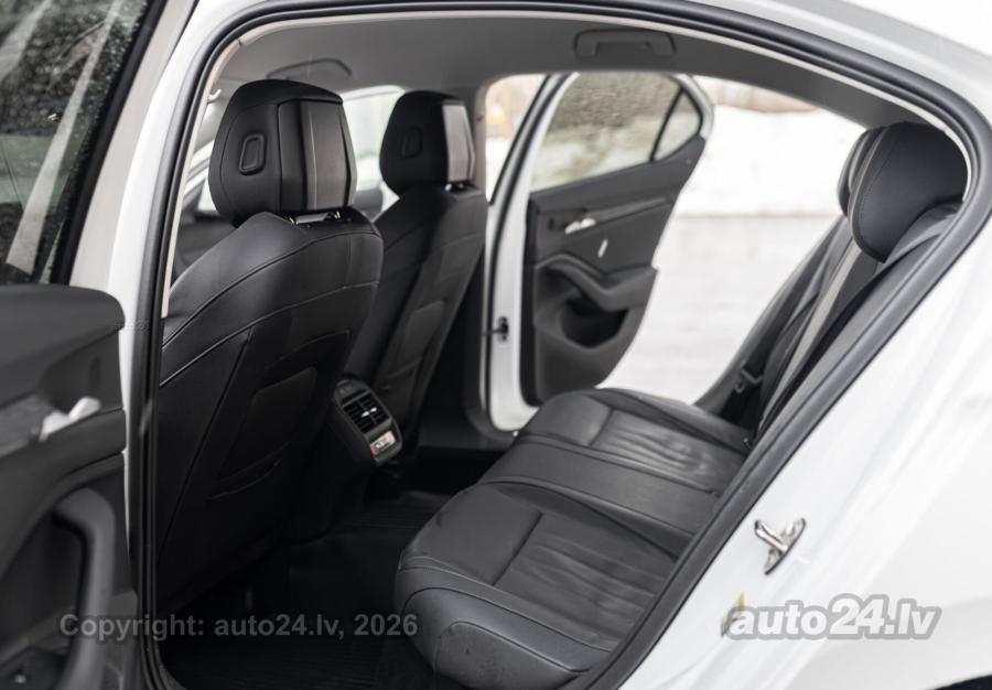 White Skoda SuperB 2024 in Tallinn, with an engine capacity of 2.00 L and mileage of 115 thousand km for 34900 €, photo 10 on AUTOMOTO.COM.LV