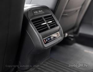 White Skoda SuperB 2024 in Tallinn, with an engine capacity of 2.00 L and mileage of 115 thousand km for 34900 €, photo 11 on AUTOMOTO.COM.LV