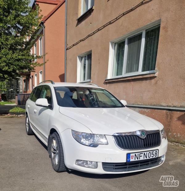 White Skoda SuperB 2010 in Pagegiai, with an engine capacity of 1.80 L and mileage of 203 thousand km for 3999 €, photo 2 on AUTOMOTO.COM.LV