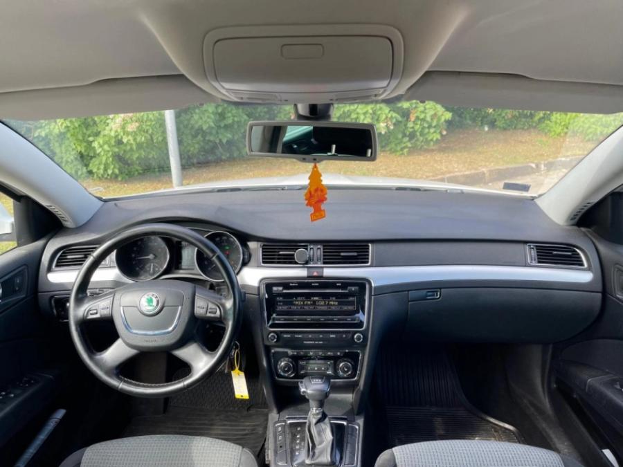 Balts Skoda SuperB 2010 Rīga, ar dzinēja tilpumu 2.00 L un nobraukumu 0 tūkst. km par 6400 €, foto 7 vietnē AUTOMOTO.COM.LV