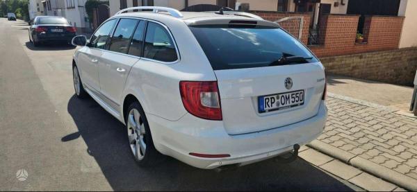 Balts Skoda SuperB 2010 Kauņa, ar dzinēja tilpumu 1.97 L un nobraukumu 208 tūkst. km par 5000 €, foto 3 vietnē AUTOMOTO.COM.LV