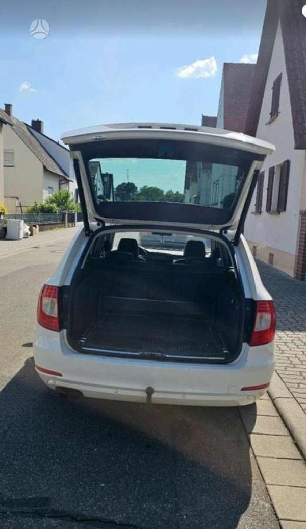 Balts Skoda SuperB 2010 Kauņa, ar dzinēja tilpumu 1.97 L un nobraukumu 208 tūkst. km par 5000 €, foto 7 vietnē AUTOMOTO.COM.LV