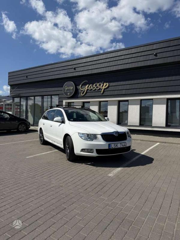White Skoda SuperB 2010 in Kaunas, with an engine capacity of 1.39 L and mileage of 381 thousand km for 1600 €, photo 10 on AUTOMOTO.COM.LV