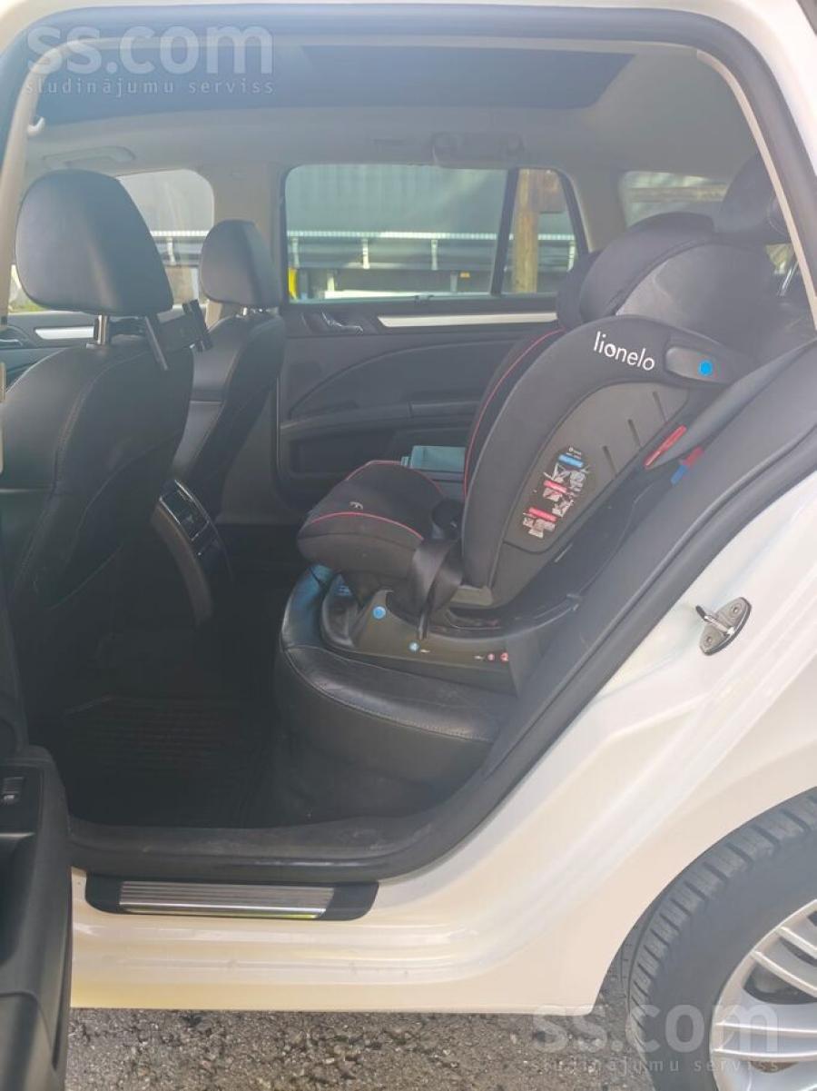 Balts Skoda SuperB 2010 Rēzekne, ar dzinēja tilpumu 2.00 L un nobraukumu 291 tūkst. km par 4750 €, foto 14 vietnē AUTOMOTO.COM.LV