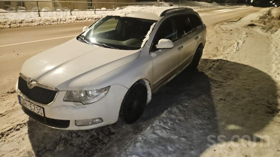 White Skoda SuperB 2011 in Bauska, with an engine capacity of 1.80 L and mileage of 260 thousand km for 1900 €, photo 1 on AUTOMOTO.COM.LV