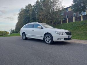 Balts Skoda SuperB 2011 Viļņa, ar dzinēja tilpumu 1.97 L un nobraukumu 303 tūkst. km par 5990 €, foto  vietnē AUTOMOTO.COM.LV