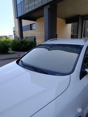 White Skoda SuperB 2011 in Vilnius, with an engine capacity of 1.80 L and mileage of 216 thousand km for 4500 €, photo 6 on AUTOMOTO.COM.LV
