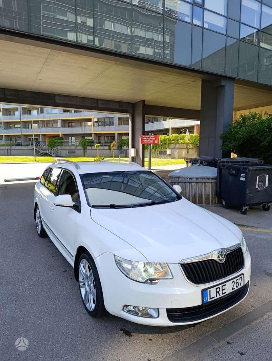 White Skoda SuperB 2011 in Vilnius, with an engine capacity of 1.80 L and mileage of 216 thousand km for 4500 €, photo 16 on AUTOMOTO.COM.LV